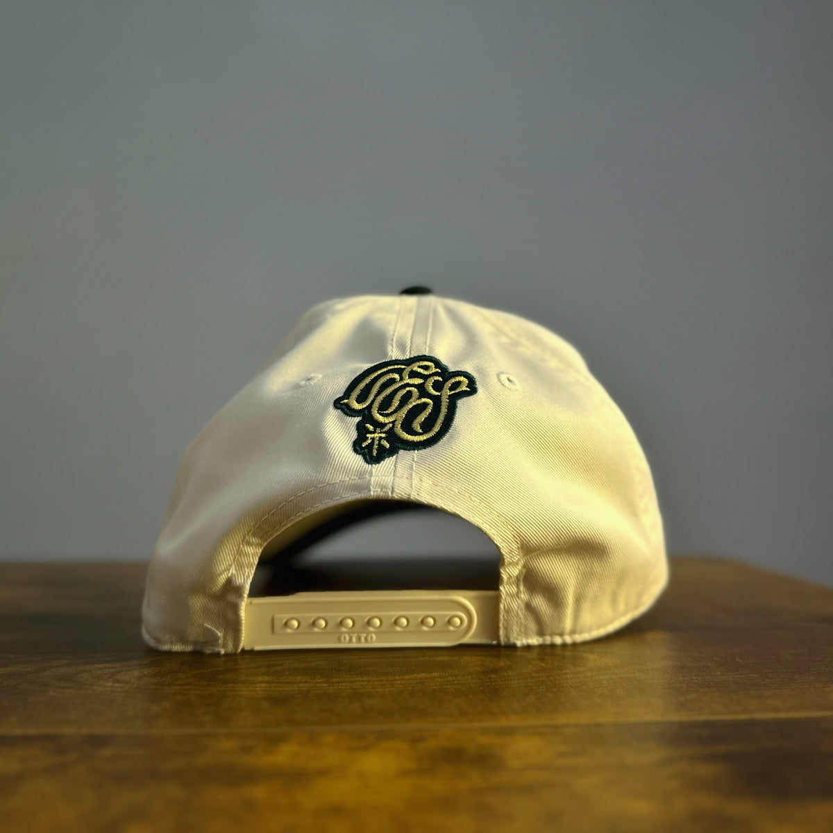 El Capitan Cap - (Off White & Dark Green) – EternoSteelo Culture